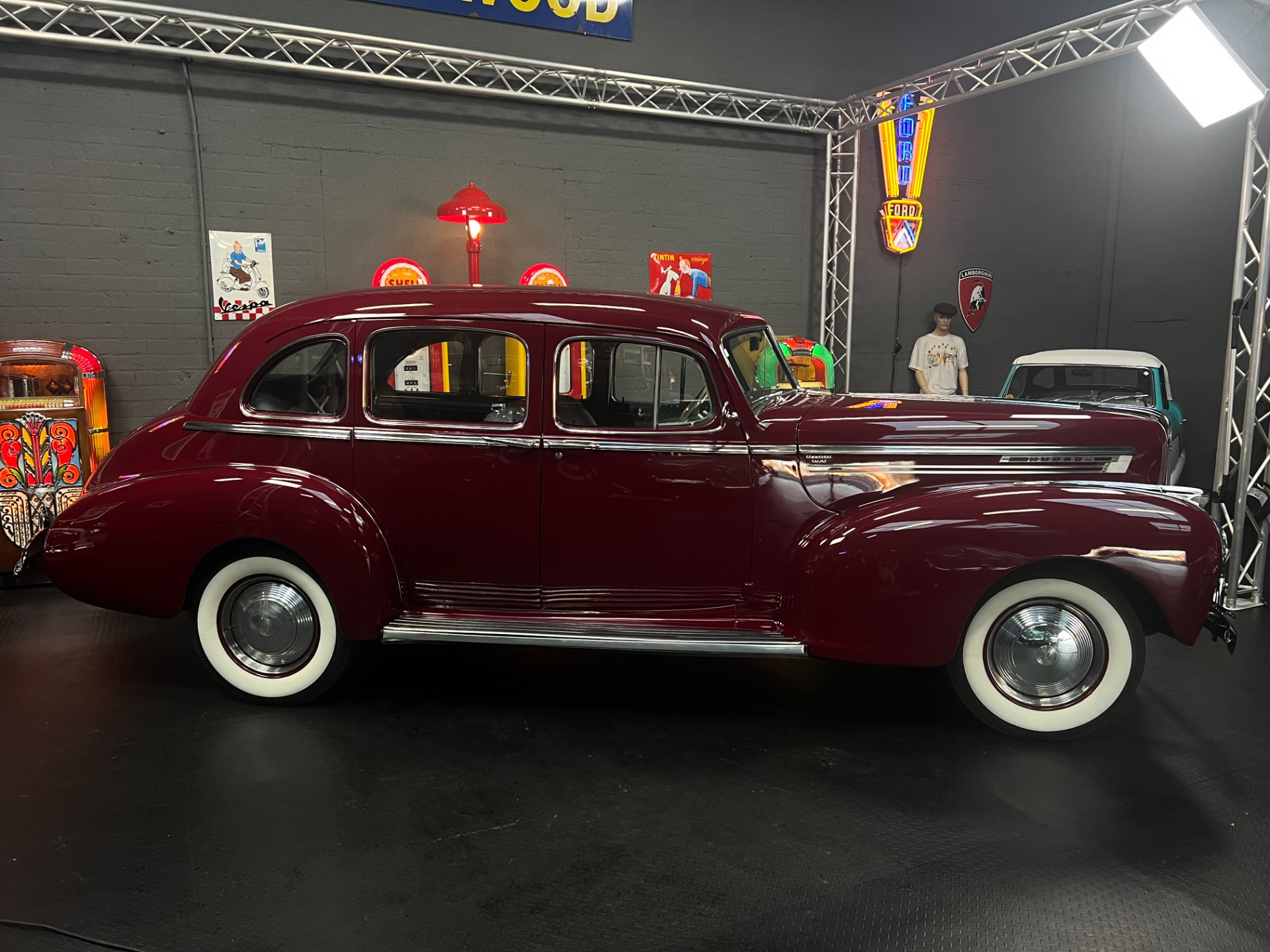 Hudson Commodore Eight 1941 :: Henris-classics