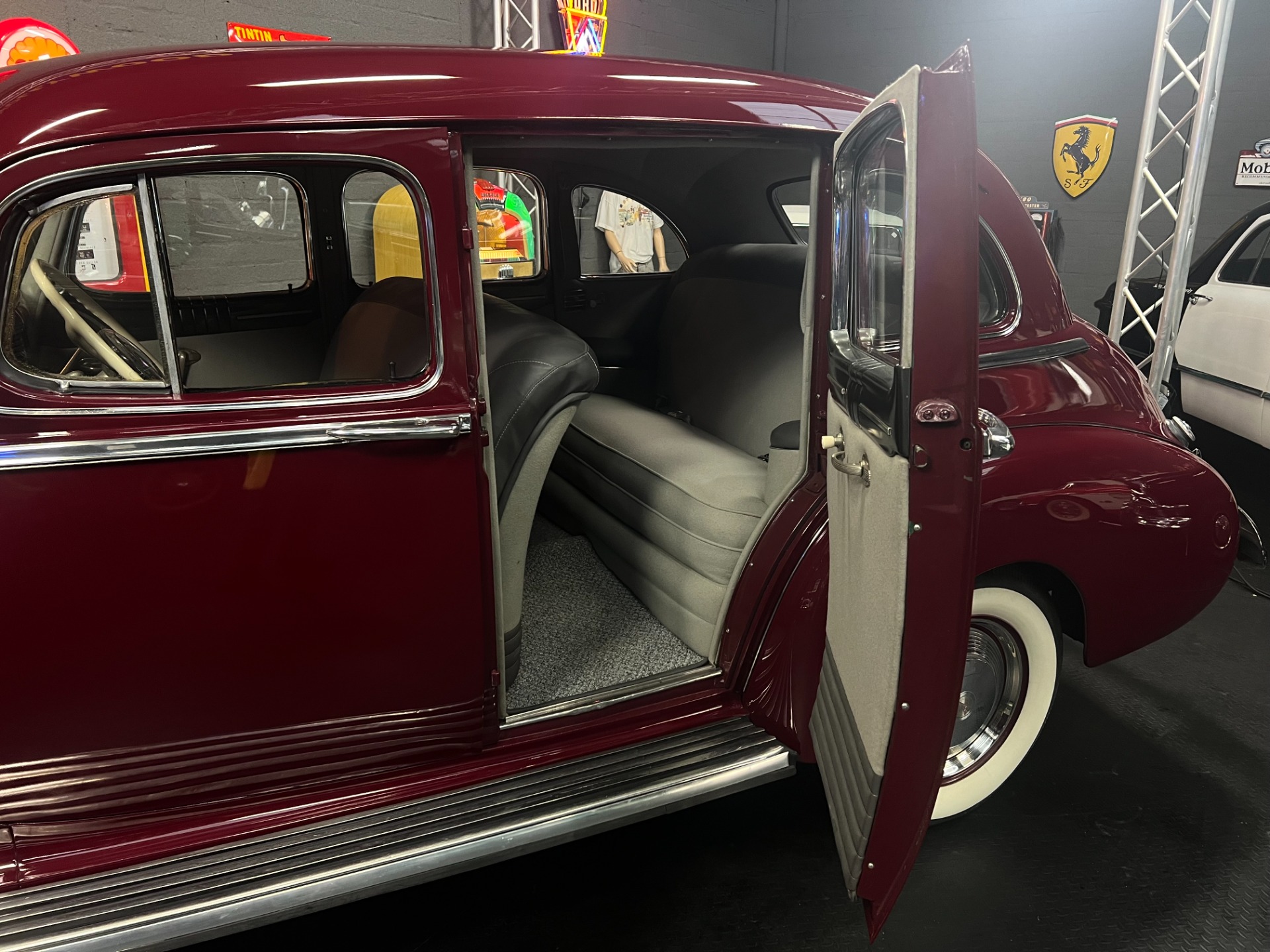 Hudson Commodore Eight 1941 :: Henris-classics